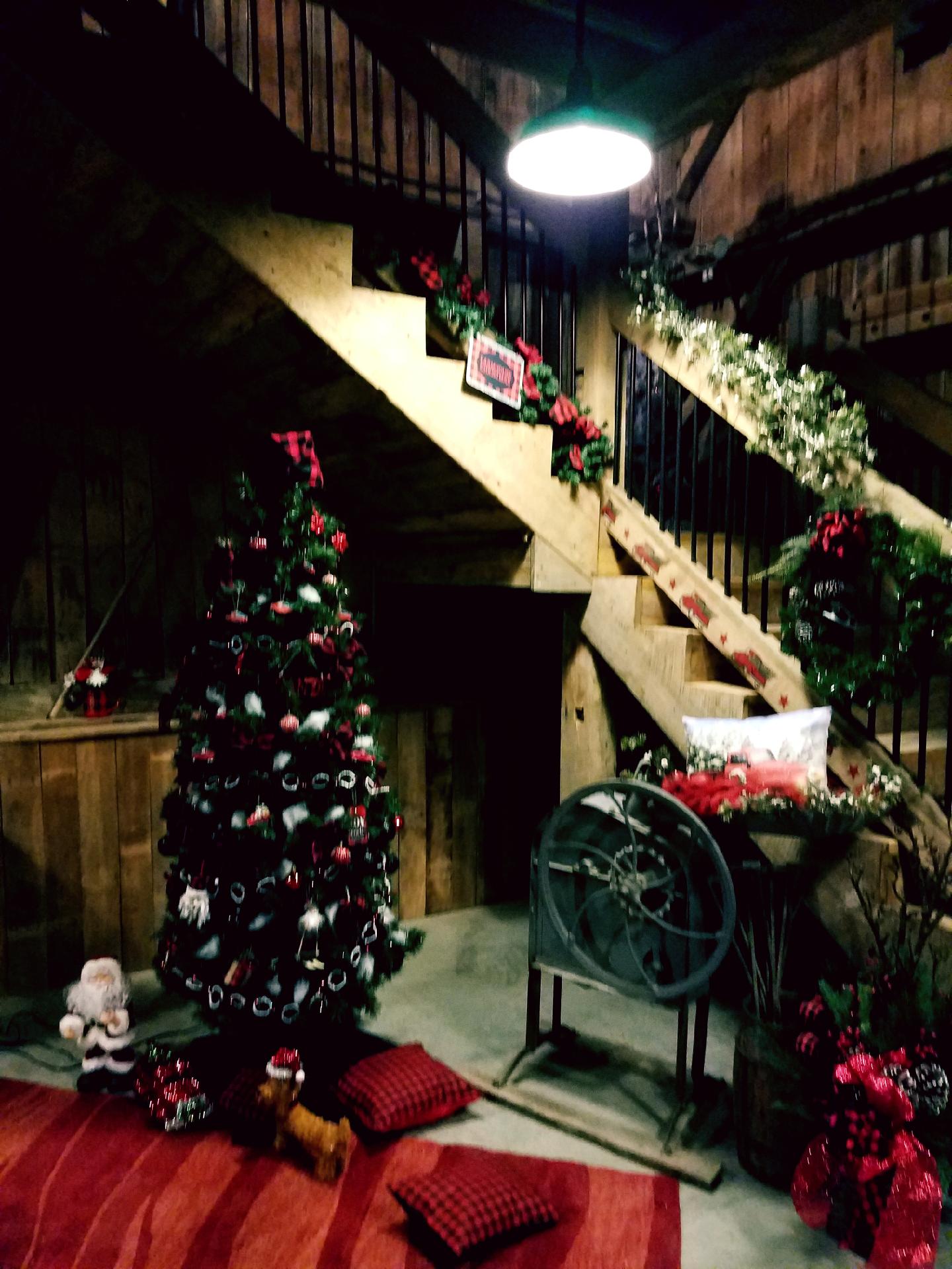 Family Christmas Event - White Barn
